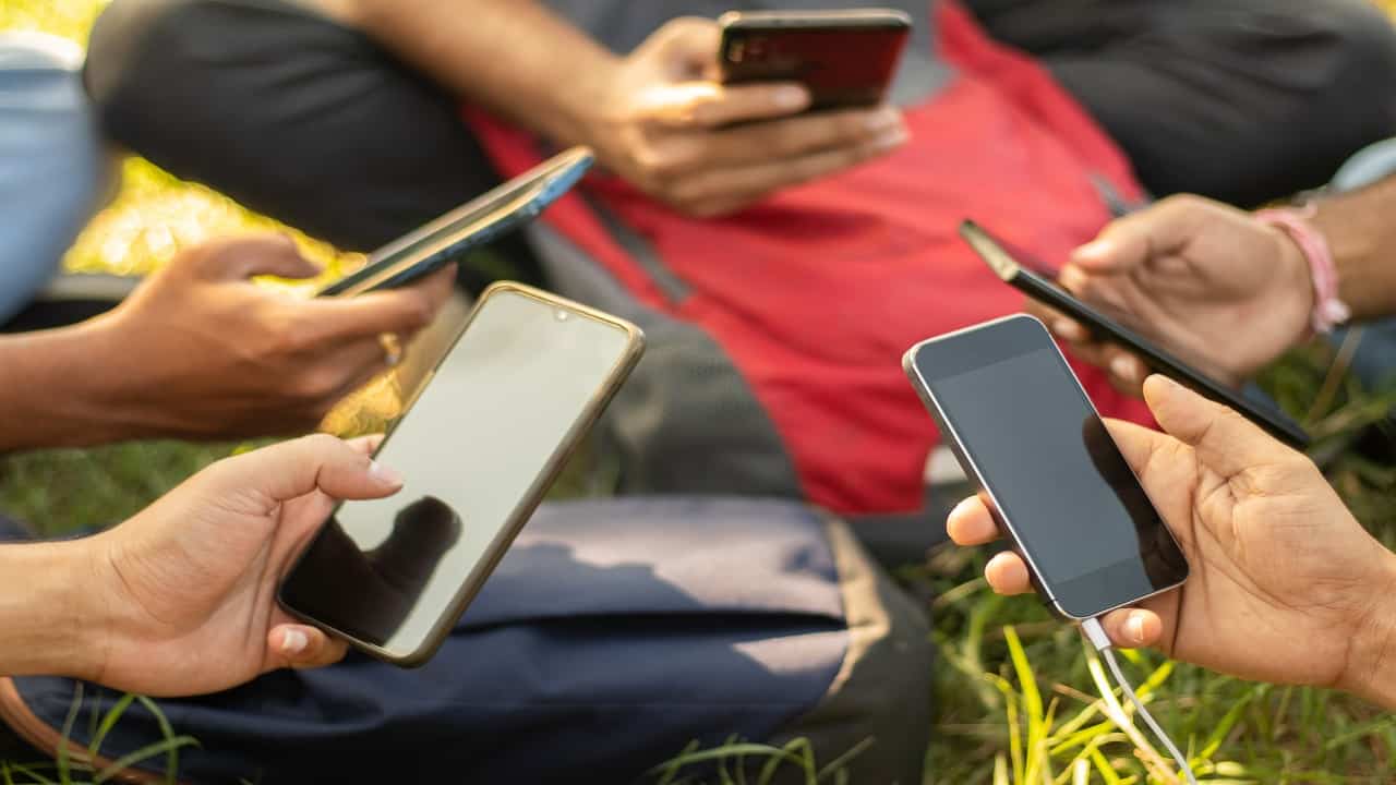 Is Social Media Affecting Our Financial Health is-social-media-affecting-our-financial-health